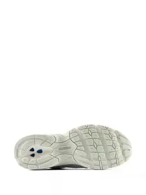 NEW BALANCE 530 Sneakers - Silver