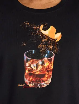 ROBERT GRAHAM BY DXL Big & Tall Whiskey On Fire Graphic Tee