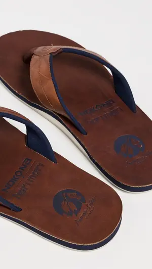 HARI MARI Nokona X Clipper Flip Flops - Walnut