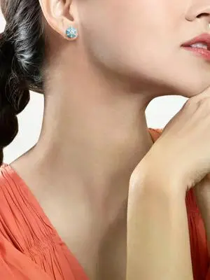 Goshwara Queen Diamond Stud Earrings - Gold