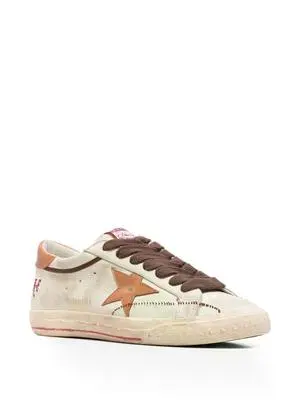 GOLDEN GOOSE Star-applique Leather Sneakers - Neutrals