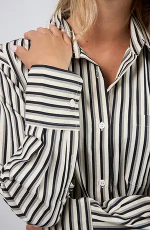VIENS AVEC MOI The Port Stripe Button-up Shirt - Black