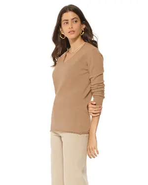 MONTICELLI CASHMERE Ultra-Light Cashmere V-Neck Sweater Camel