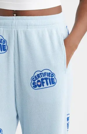 THE MAYFAIR GROUP Waffle Knit Fleece Graphic Sweatpants