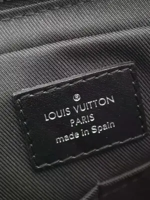 LOUIS VUITTON 2019 Pm Messenger Bag