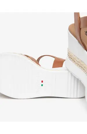 NEROGIARDINI Floral Platform Wedge Sandal