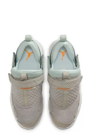 JORDAN Trunner Lx Sneaker