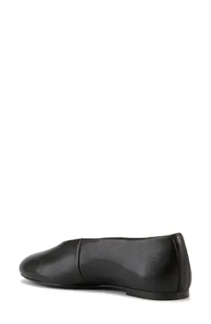 VAGABOND SHOEMAKERS Aleya Ballet Flat - Black