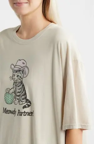 Junk Food Meowdy Partner Graphic T-shirt