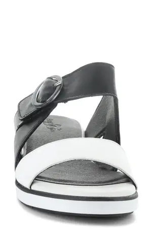 BOS. & CO. Asha Wedge Sandal - White/black
