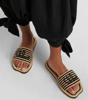 Chloé Logo Slides - Black