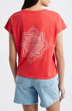 CITY BLUES Graphic T-shirt - Red