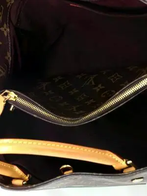 LOUIS VUITTON Montaigne Gm Monogram Canvas Tote Bag