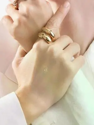 Vhernier Calla Ring - Gold