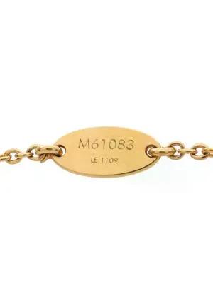 LOUIS VUITTON Essential V Necklace - Gold