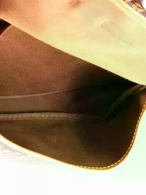 LOUIS VUITTON Saumur Handbag Monogram Canvas 30 - Brown