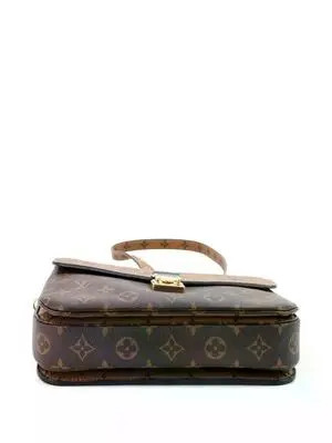 LOUIS VUITTON Pochette Metis Reverse Monogram Canvas - Brown