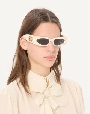 Valentino Garavani Rectangular Sunglasses - Ivory/gradient Grey