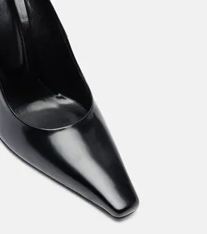 JUDE Fame Leather Pumps - Black