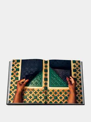 Assouline Louis Vuitton Manufactures