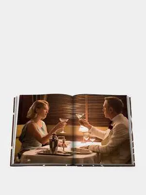 Assouline James Bond Style - Brown
