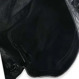 Saint Laurent Crinkled Calfskin Matelasse Niki Chain Satchel - Black