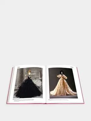 Assouline The Impossible Collection Of Fashion - Pink