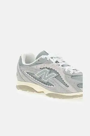 NEW BALANCE 204 Sneakers - Grey