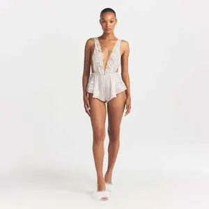 SKIMS Plunge Teddy - Ivory