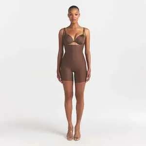 SKIMS Core Sculpt Back Smoothing Open Bust Mid Thigh Bodysuit - Jasper