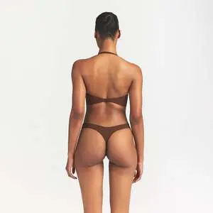 SKIMS Low Back Longline Bra | Deep Neutral | | Fits Everybody - Cocoa