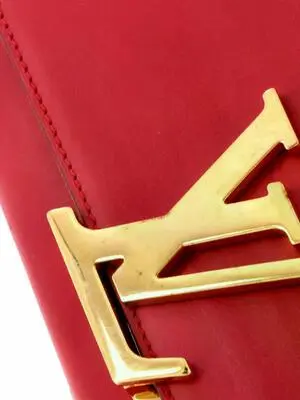 LOUIS VUITTON Chain Louise Leather Gm Clutch Bag - Red