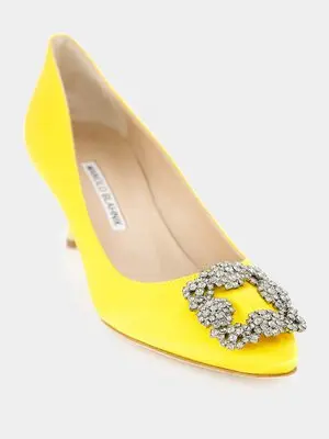 Manolo Blahnik Hangisi 50 Satin Pumps - Yellow