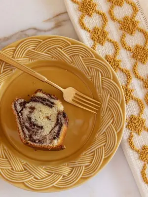 HOUSE OF CAPRICORN Vime Ceramic Dessert Plate By - Yellow