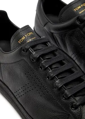 TOM FORD Warwick Grained Leather Sneakers - Black