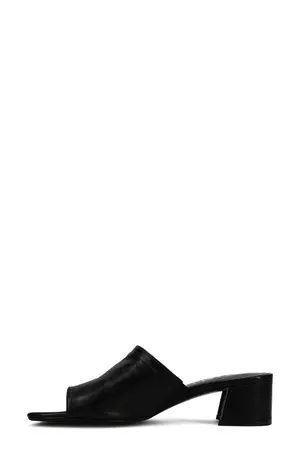 Vaneli Cruz Toe Loop Sandal - Black