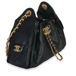 Chanel Quilted Caviar 25 Hobo
