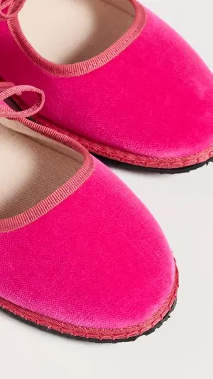 VIBI VENEZIA Brigitte Velvet Mary Janes Flats