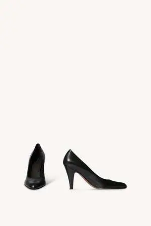 THE ROW Ornella Pump - Black