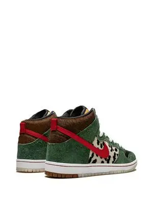 Nike Sb Dunk High Pro Qs Dog Walker Sneakers