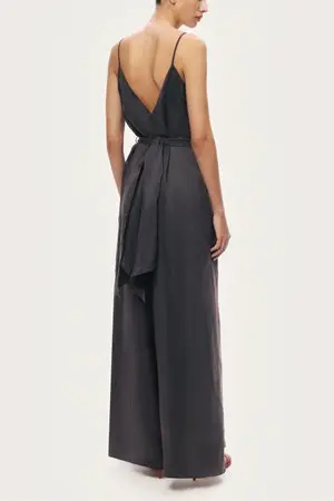NOCTURNE V-neck Spaghetti Strap Jumpsuit