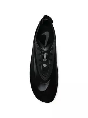Nike First Sight Noir Trainers