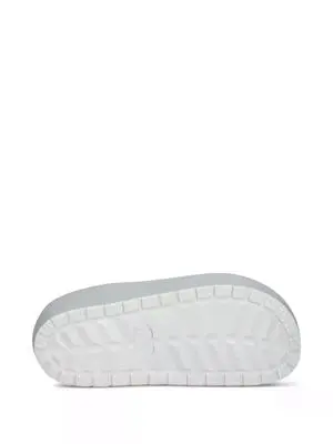 CROCS Round-toe Slides