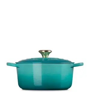 LE CREUSET Cast Iron Round Casserole Dish - Blue