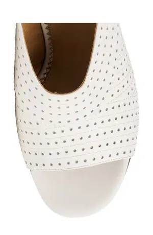 THE OFFICE OF US Ms. June Slide Sandal - White
