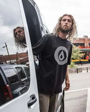 Volcom Circle Split Short Sleeve Tee - Black