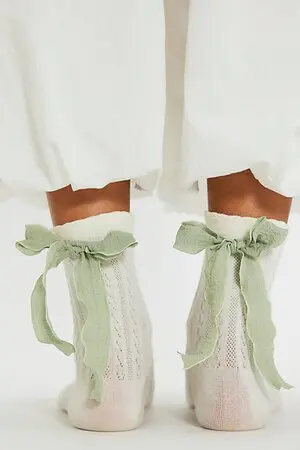 HIGH HEEL JUNGLE Mel Bow Crew Socks - White