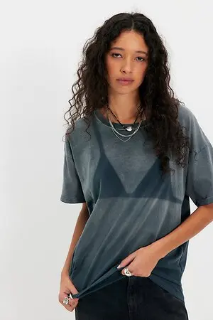 Daydreamer Bikini Merch Tee - Black