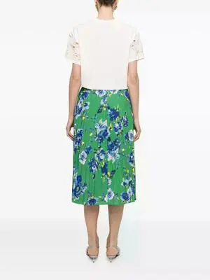 NISSA Embroidered T-shirt