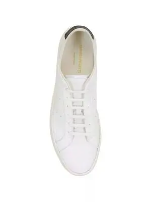 COMMON PROJECTS Lace-up Sneakers